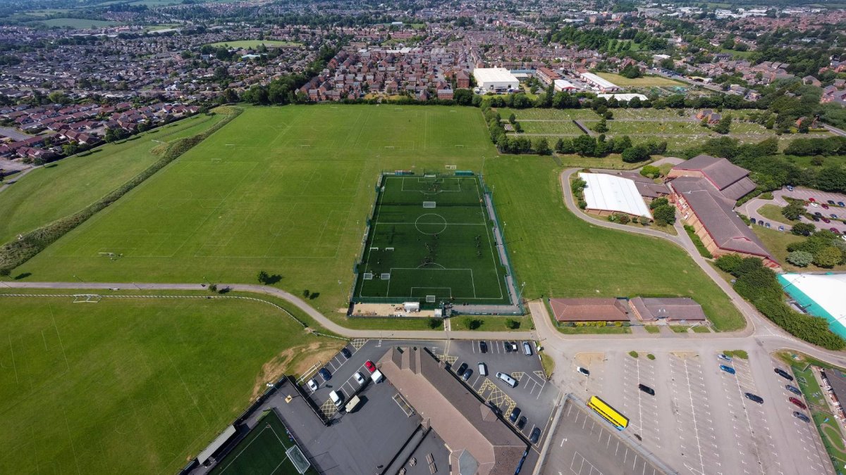 Location | Brooke House College